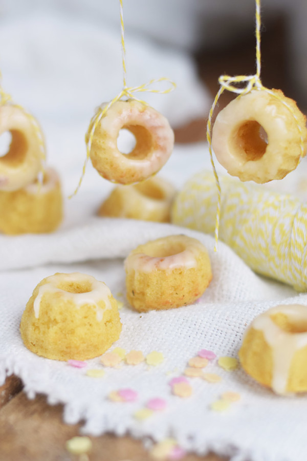Maracuja Mini Gugl - Passion Fruit Mini Bundt Cakes