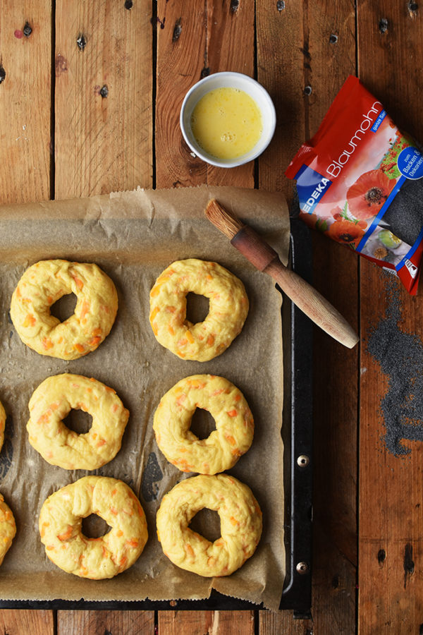 Carrot-Bagel und Frühlingsaufstriche: Bereit für den EDEKA Backzauber ...